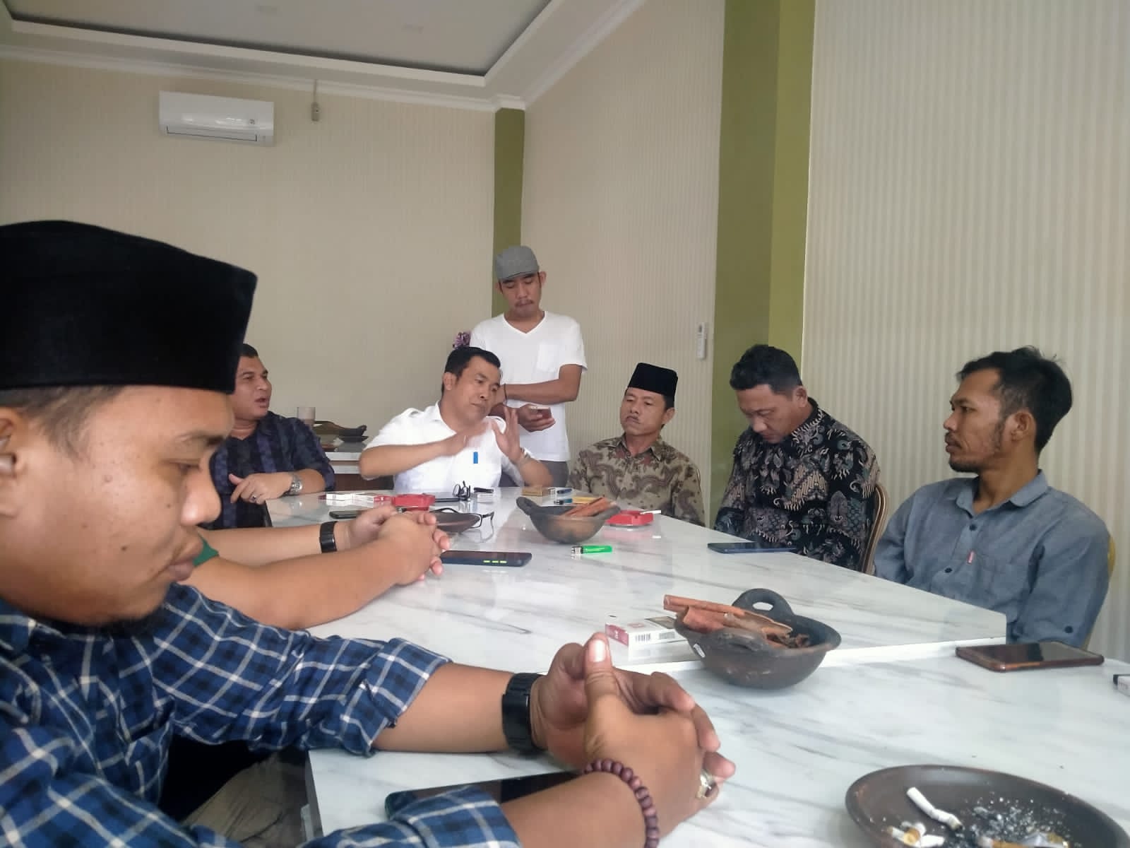 Klarifikasi Bakal Berganti Aksi Jilid II - Analis Jurnal Klarifikasi Bakal Berganti Aksi Jilid II - Analis Jurnal
